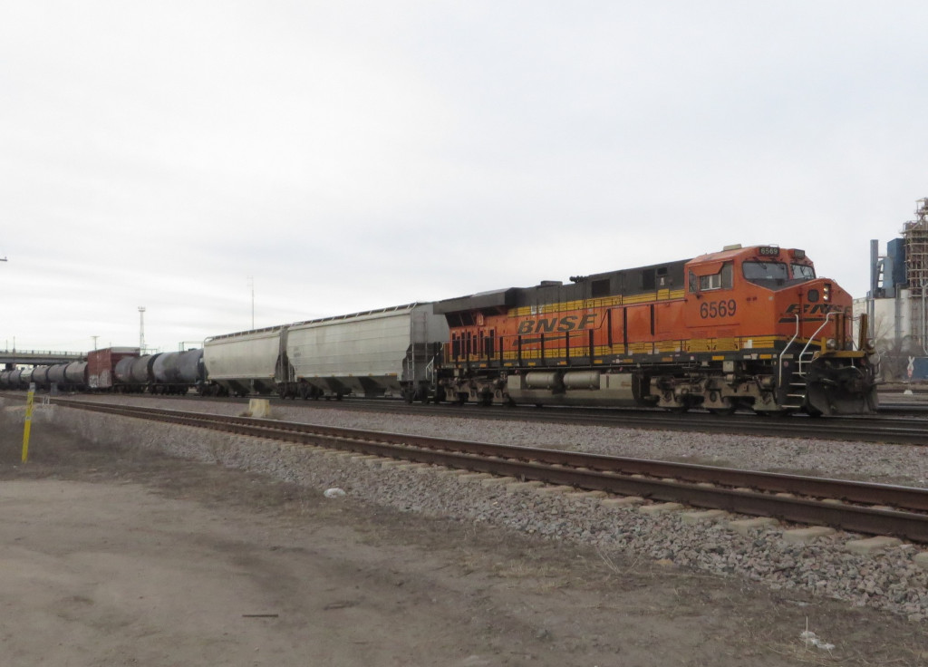 BNSF 6569 DPU